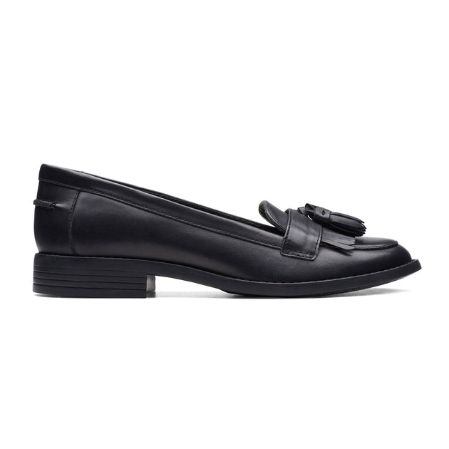 Shop Women’s Shoes Online in Kuwait – Shop Flats, Heels & More – Clarks ...